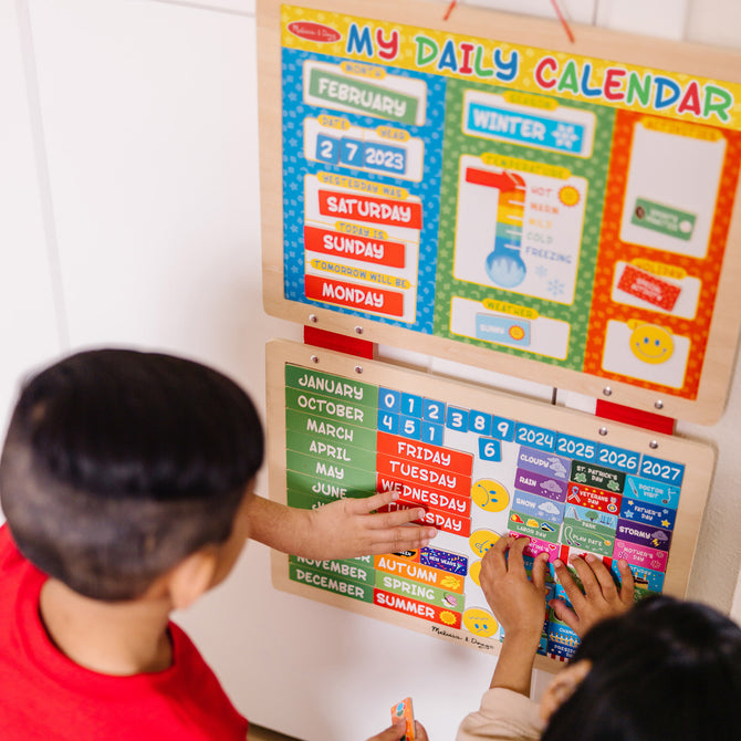 My Magnetic Daily Calendar | Melissa & Doug