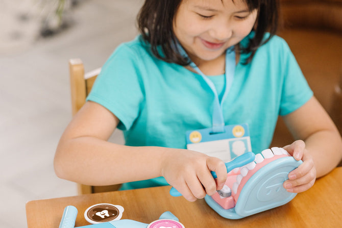 Super Smile Dentist Play Set | Melissa & Doug