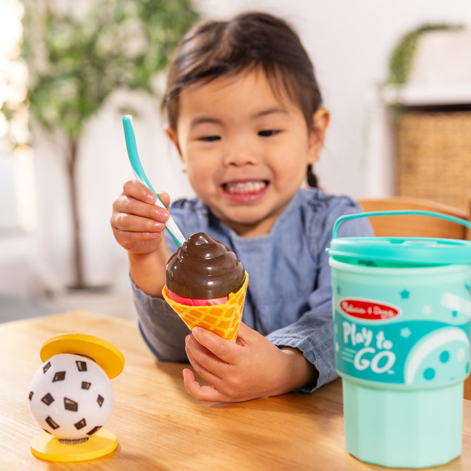 Play to Go Ice Cream Play Set| Melissa & Doug