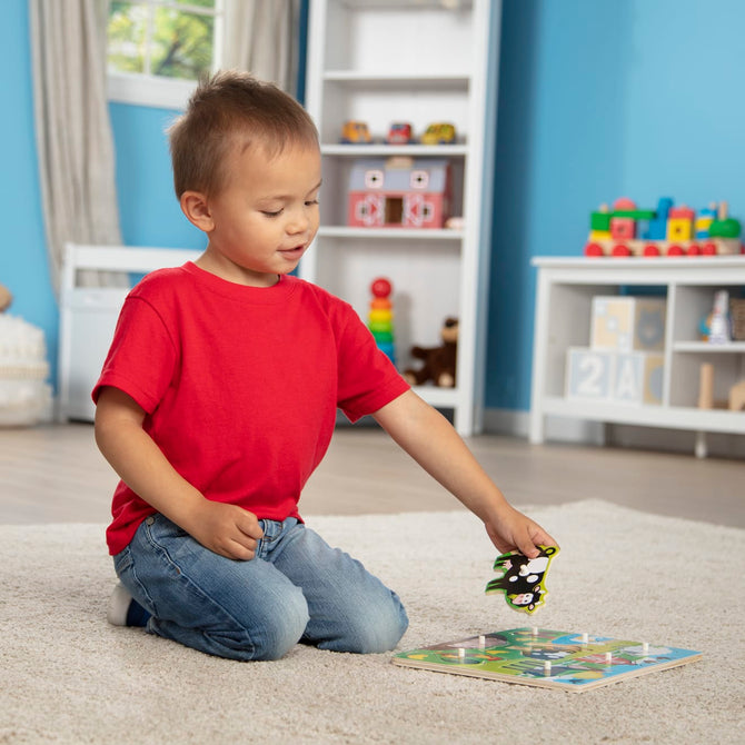 Farm Peg Puzzle - 8 Pieces | Easy-Grasp Pegs | Melissa & Doug